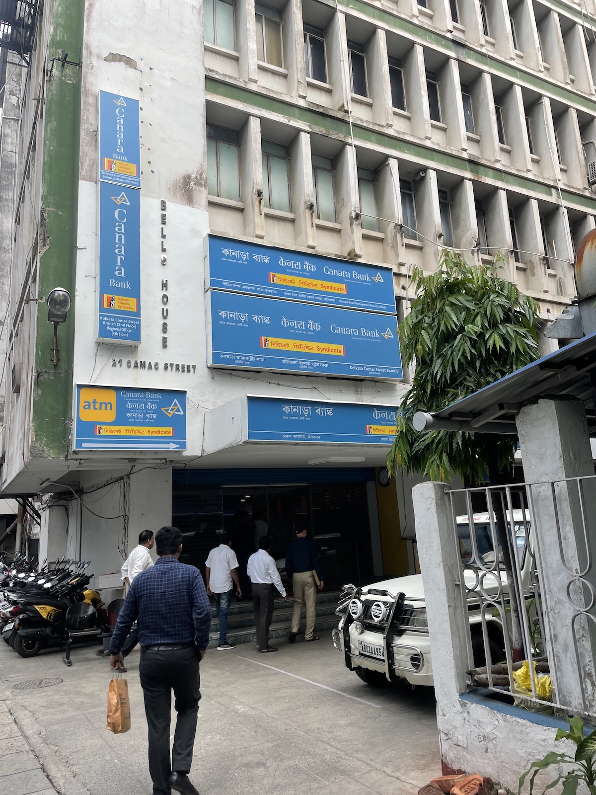 Sign and Infragraphics